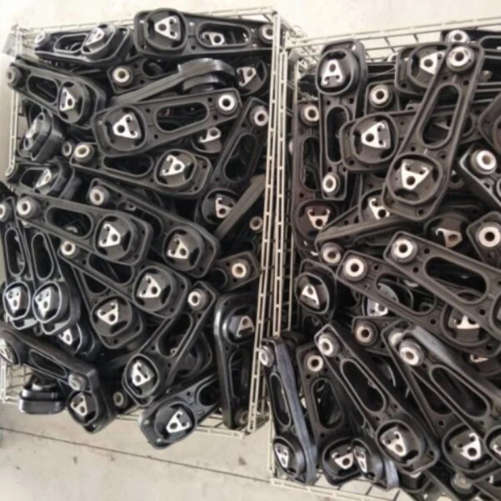 Manufacture Customized Right Hand Rubber Engine Mount For Suzuki Swift ...