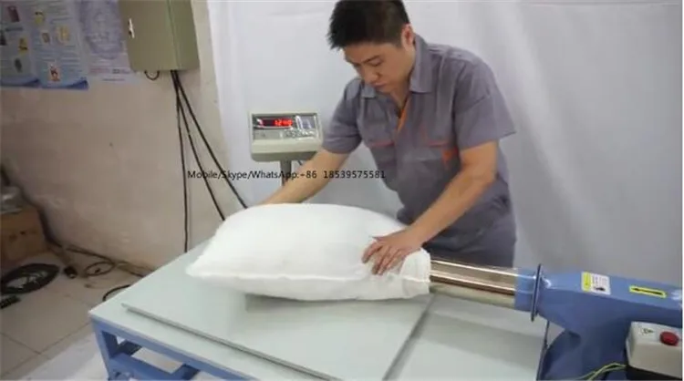Commercial Pillow Cushion Stuffing Machine Using Polyester Fiber/Foam ...