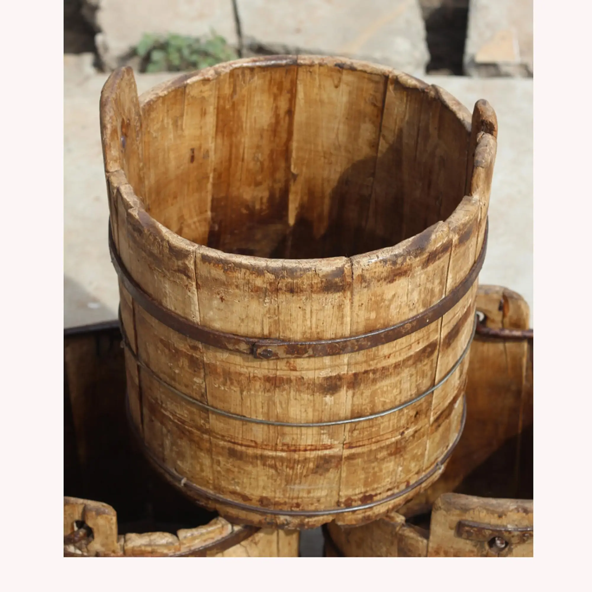 Eco-Friendly Rustic Wooden Bucket for Garden Use & Customizable OEM