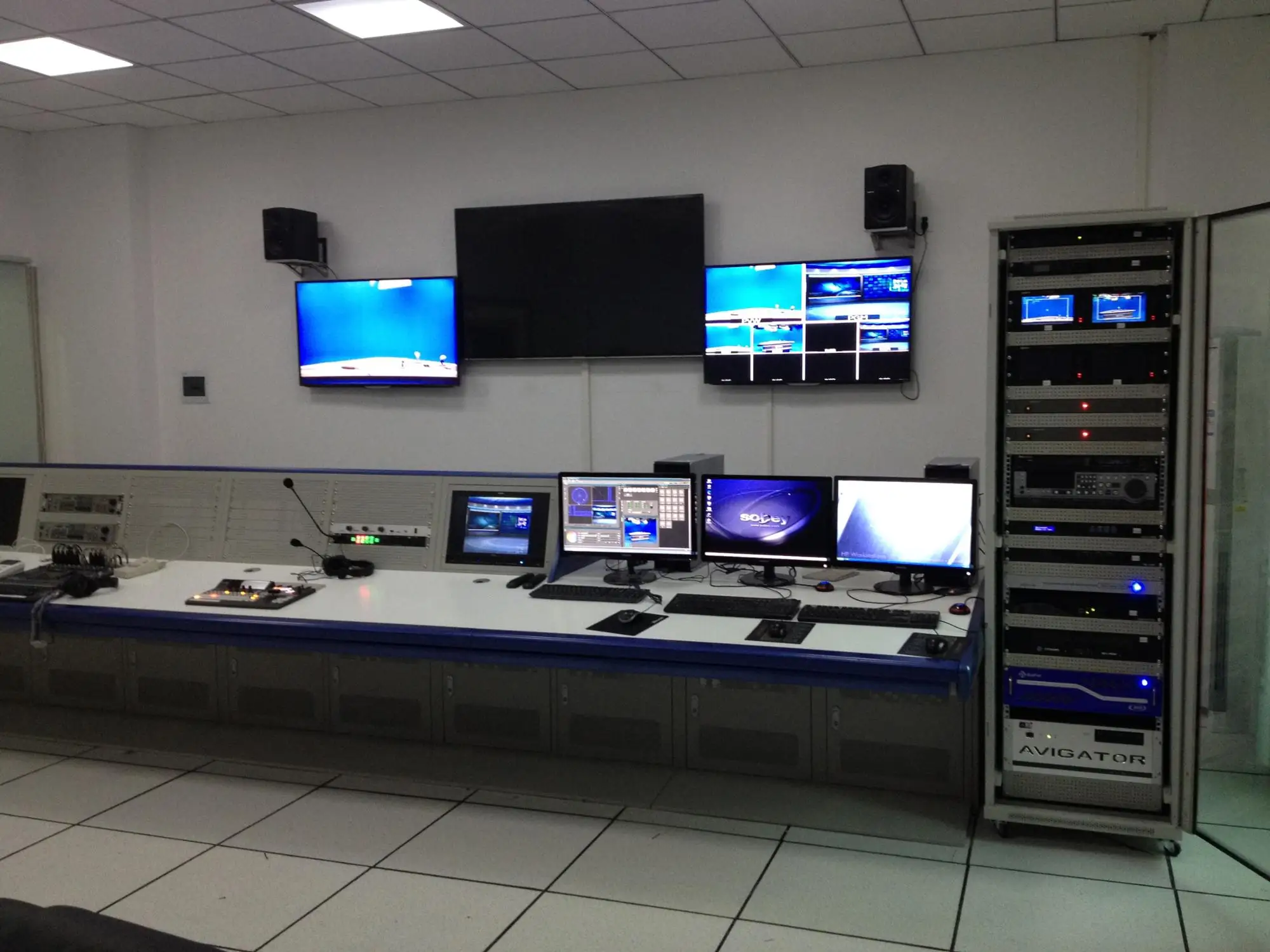 Best Price 3D SDI HD Virtual Studio System for TV Broadcast
