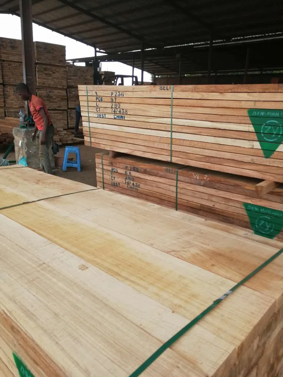 Gabon Beli Sawn Timber - Premium Grade Lumber for Furniture