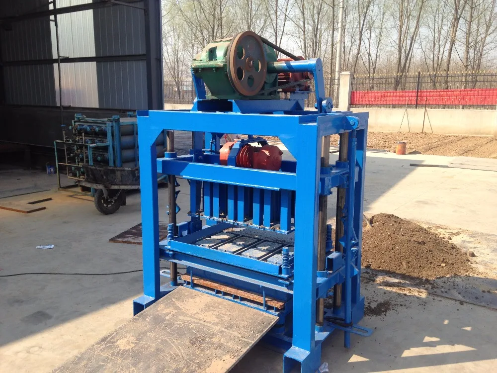 Qt4-40 Small Scale Concrete Block Making Machine In Uganda Manual Model ...