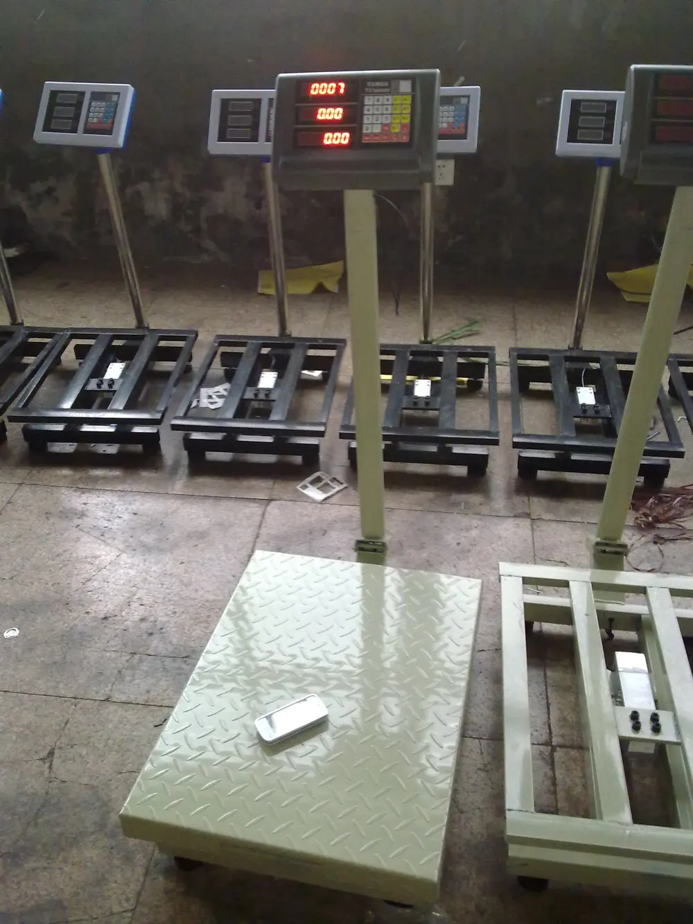 Balance De Pesage Pour Cochon,= 300kg - Buy Balances 300 Kg Pour Porc ...