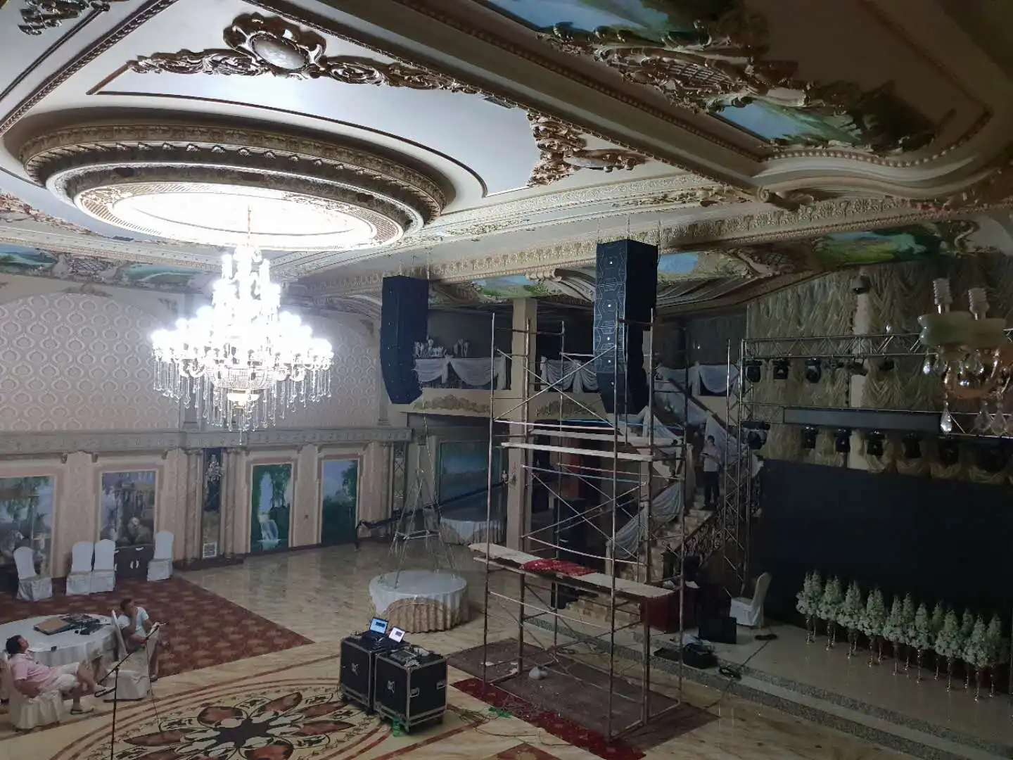 CVR AUDIO Self Powered Line Array Speaker System - Professional Sound