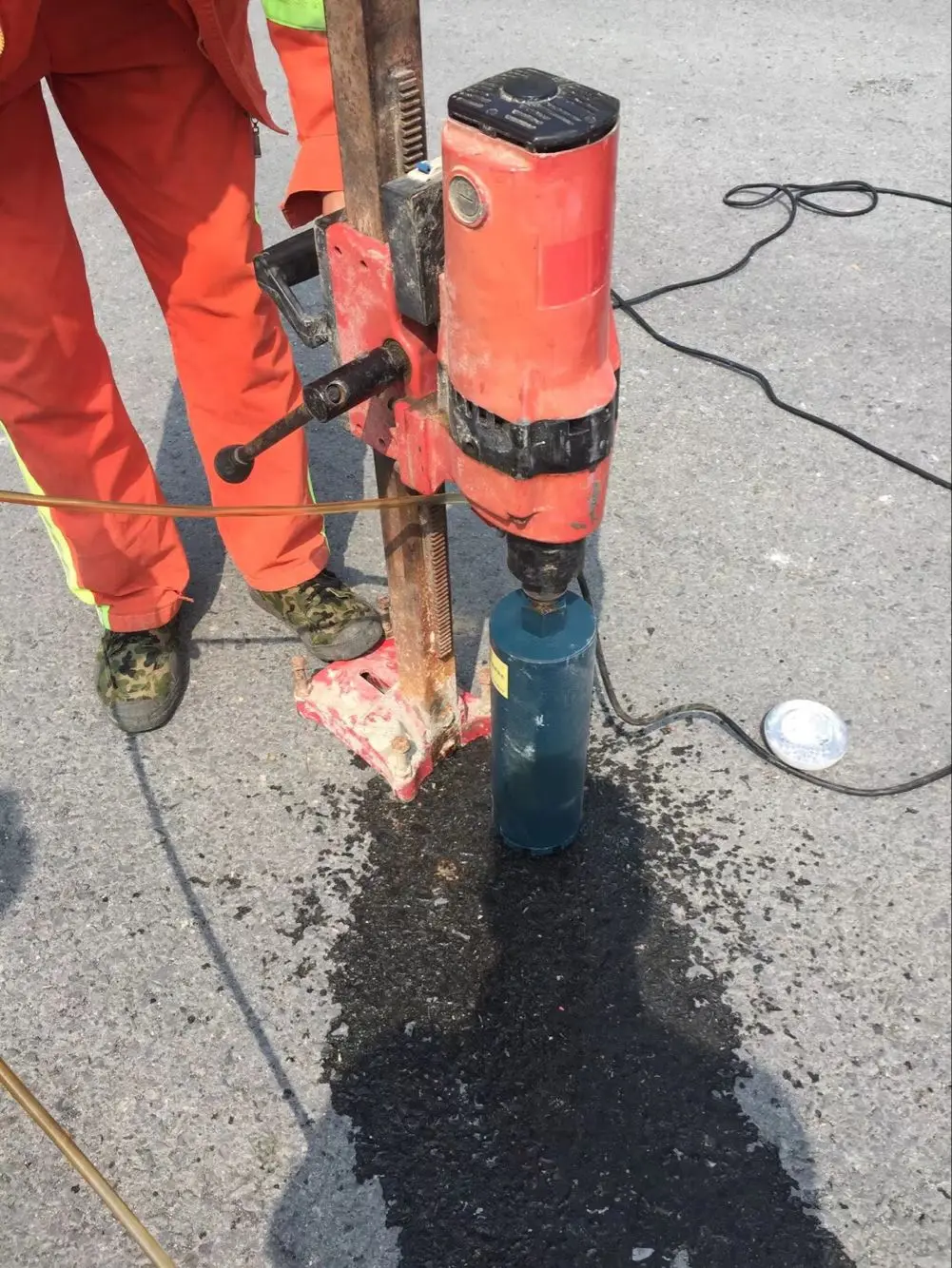 Concrete Core Drilling Machine /glass Road Stud Red Glass Drilling ...