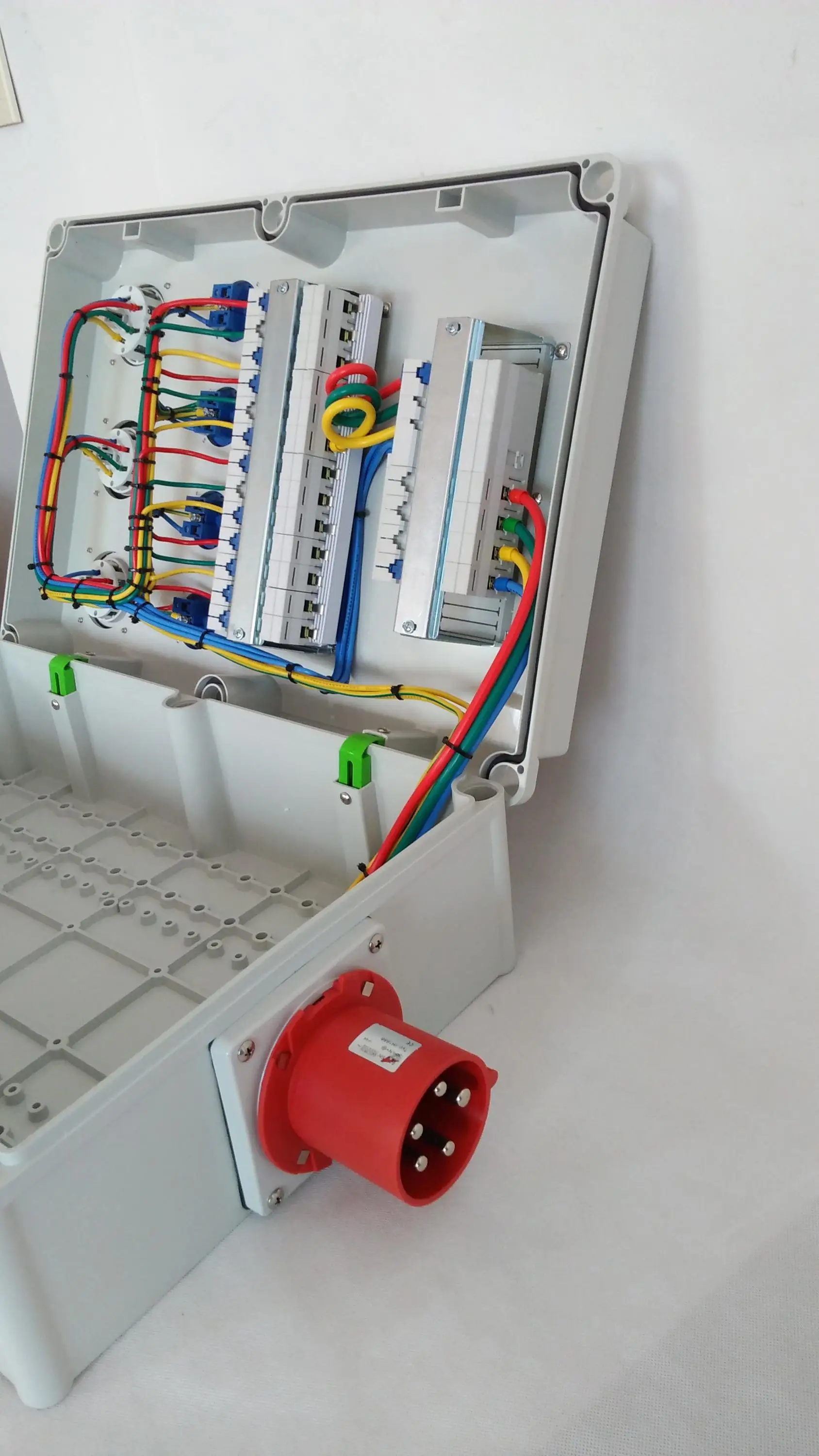 wall mounted portable distribution box, waterproof distribution box ...