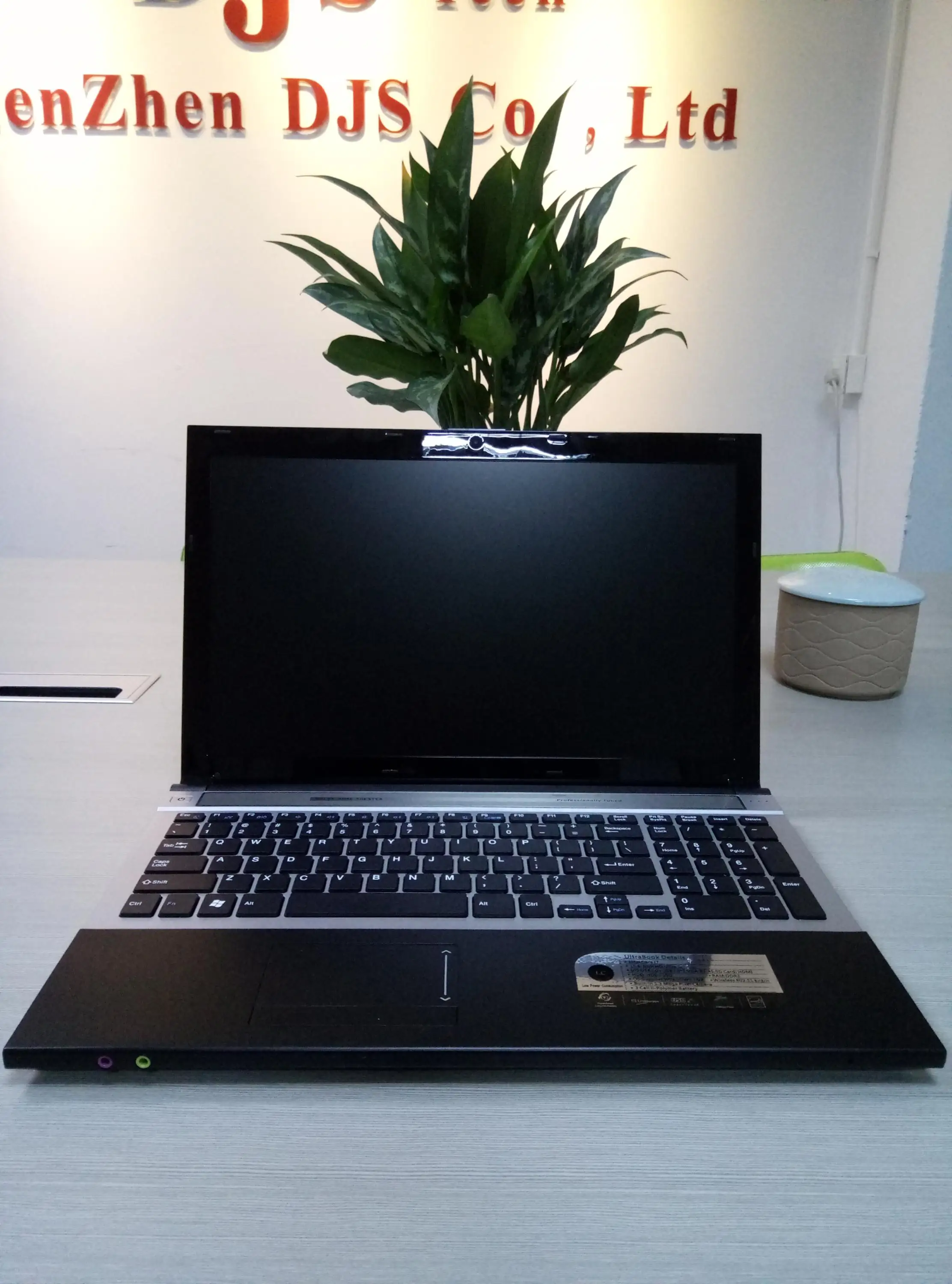 The Cheapest 15.6 Inch Screen Support Intel Core I7 Ddr3 Laptop Pc For ...