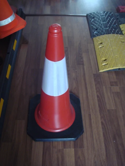 Red Stronger Pe Plastic Traffic Cone Henna Cone Mehndi Cone - Buy ...