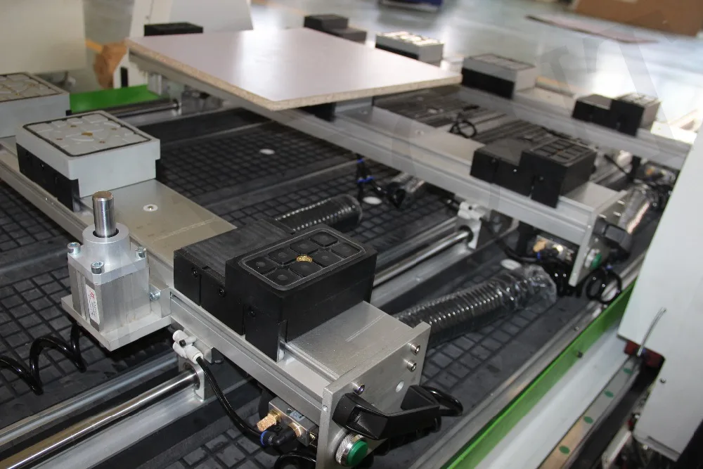 Cnc Wood Planer Machine 4 Axis Atc Cnc Router For Furniture - Buy Cnc ...