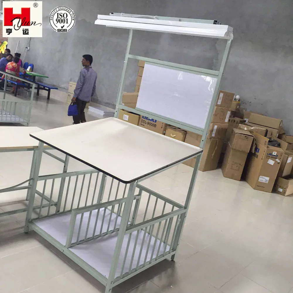 Table De Contrôle De Qualité De Tissu D'usine De Vêtement Avec La Lampe ...