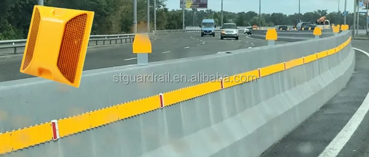 Road Across Used Pedestrian Protection Double Reffectors High ...