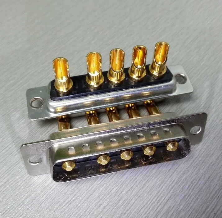 Right Angle DB5W5 Female