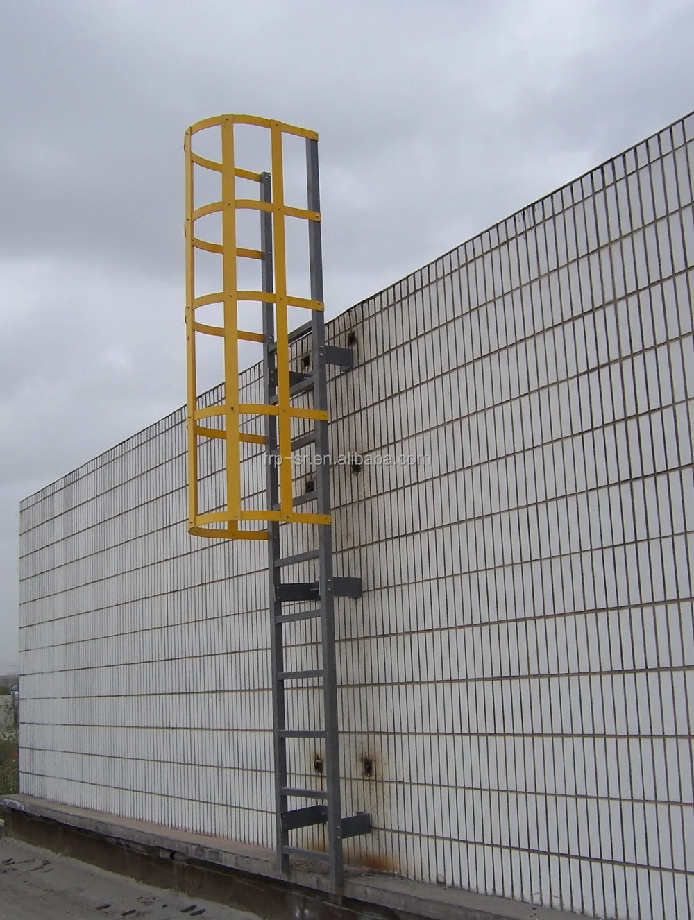 Frp Grp Fiberglass Industrial Ladder - Buy Frp Ladder,Grp Ladder,Grp ...