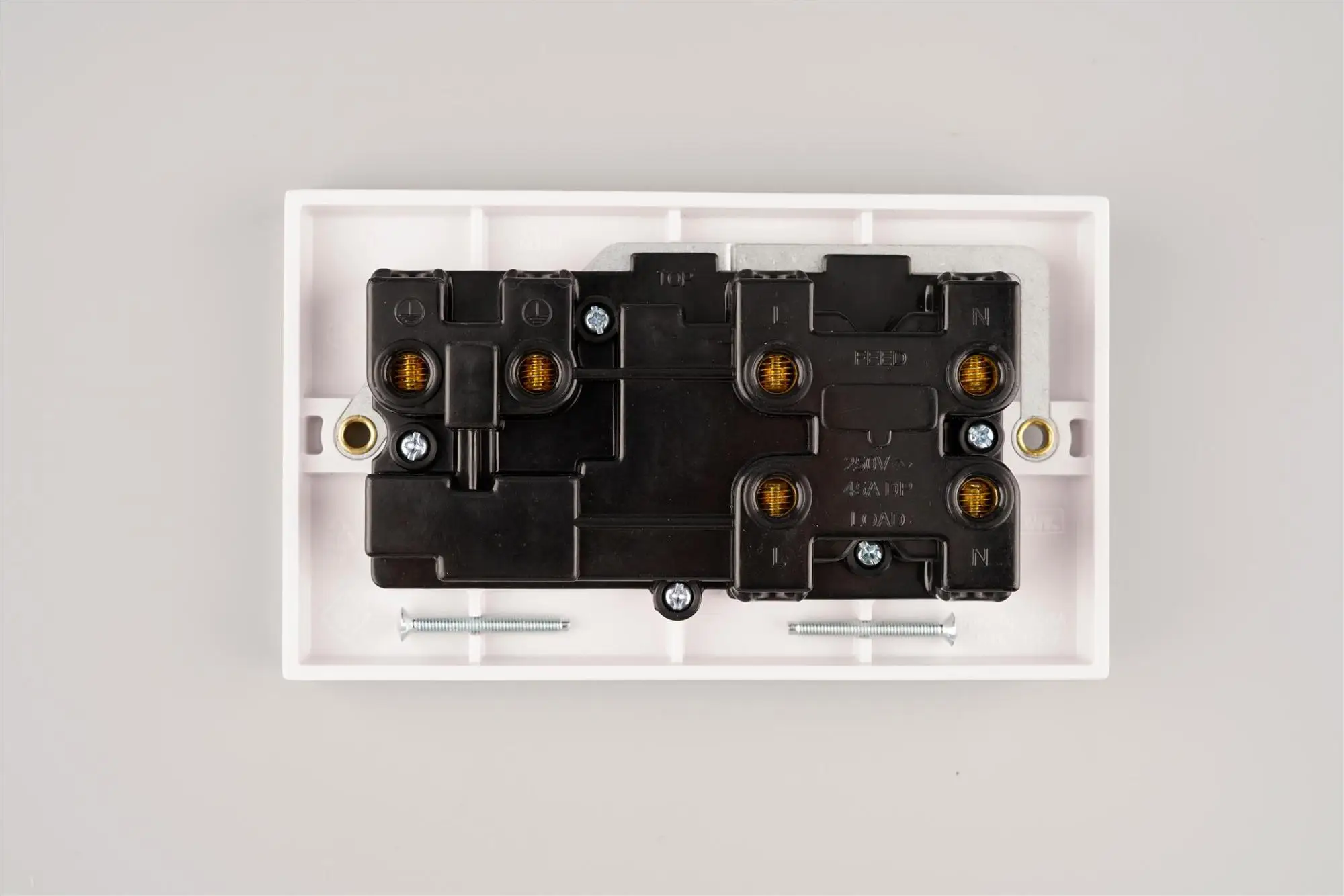 45A Cooker Switch with 13A Socket & Neon - Durable & Efficient