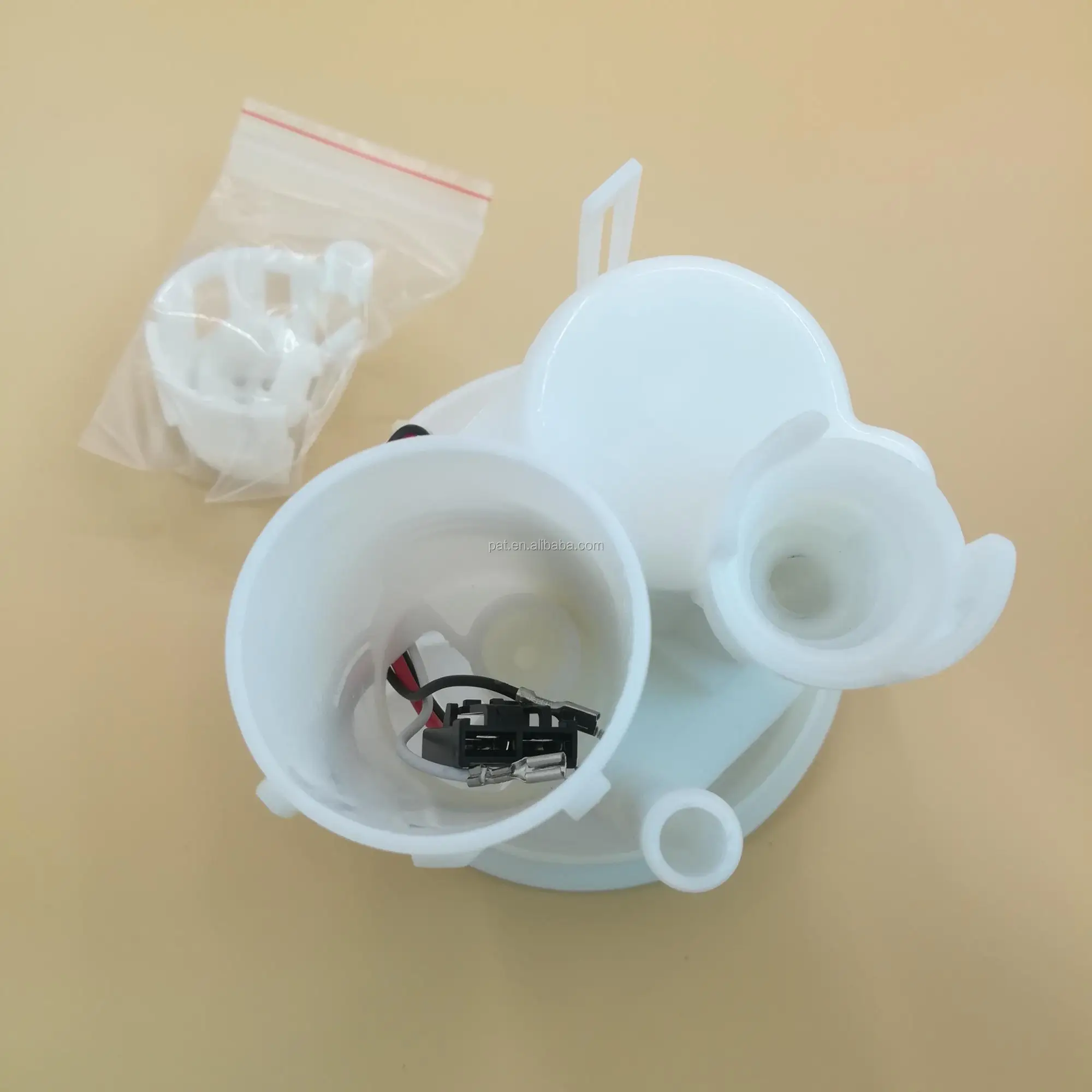 Pat Fuel Filters Fit For Tiida Sylphy Livina 17040-ed80a - Buy 17040 ...