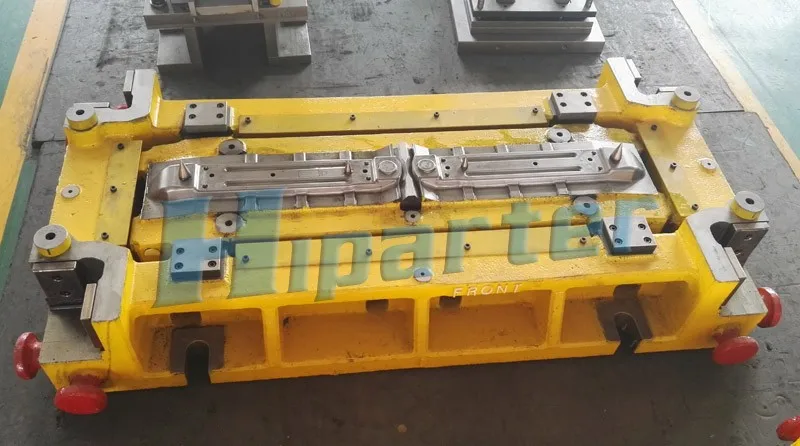 Car Reinforcement Body Parts Stamping Tool - Buy Car Body Parts ...