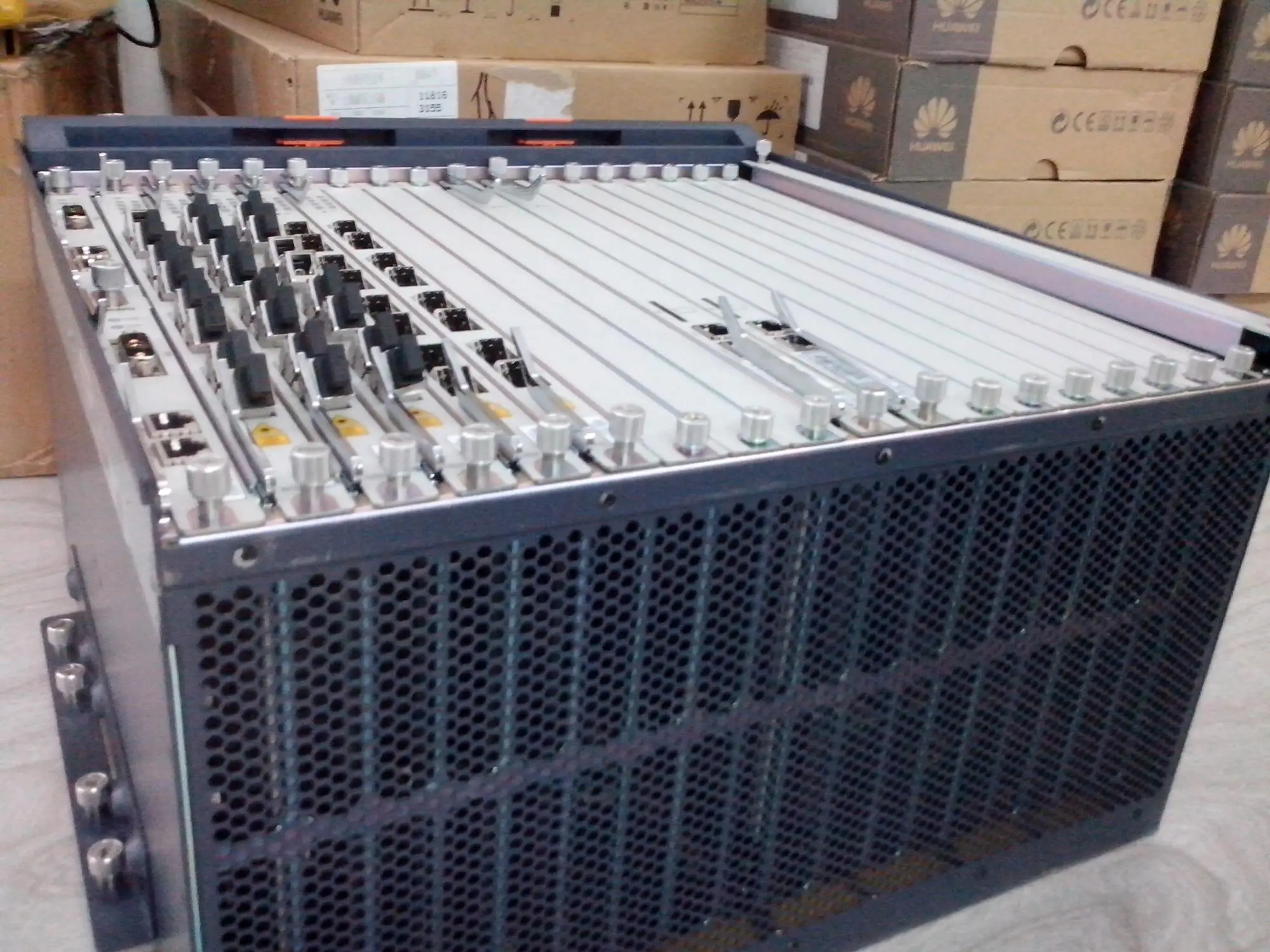 Zte Gpon Olt C300 Gpon Gtgh Gtgo With Sfp And Ac Power - Buy Zte C300 ...