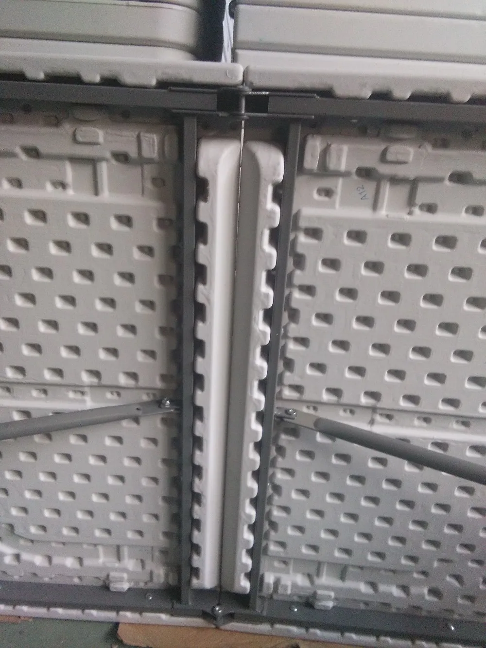 Cheap White Outdoor Rectangular Foldable HDPE Plastic Folding Camping ...