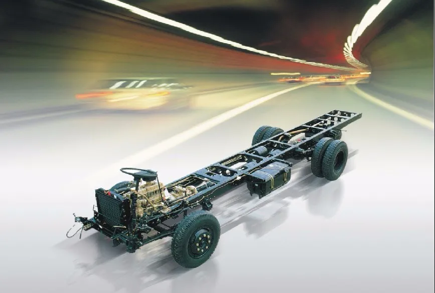 Dongfeng 8m Diesel Cummins Engine Passenger Bus Frame Chassis - Buy Bus ...