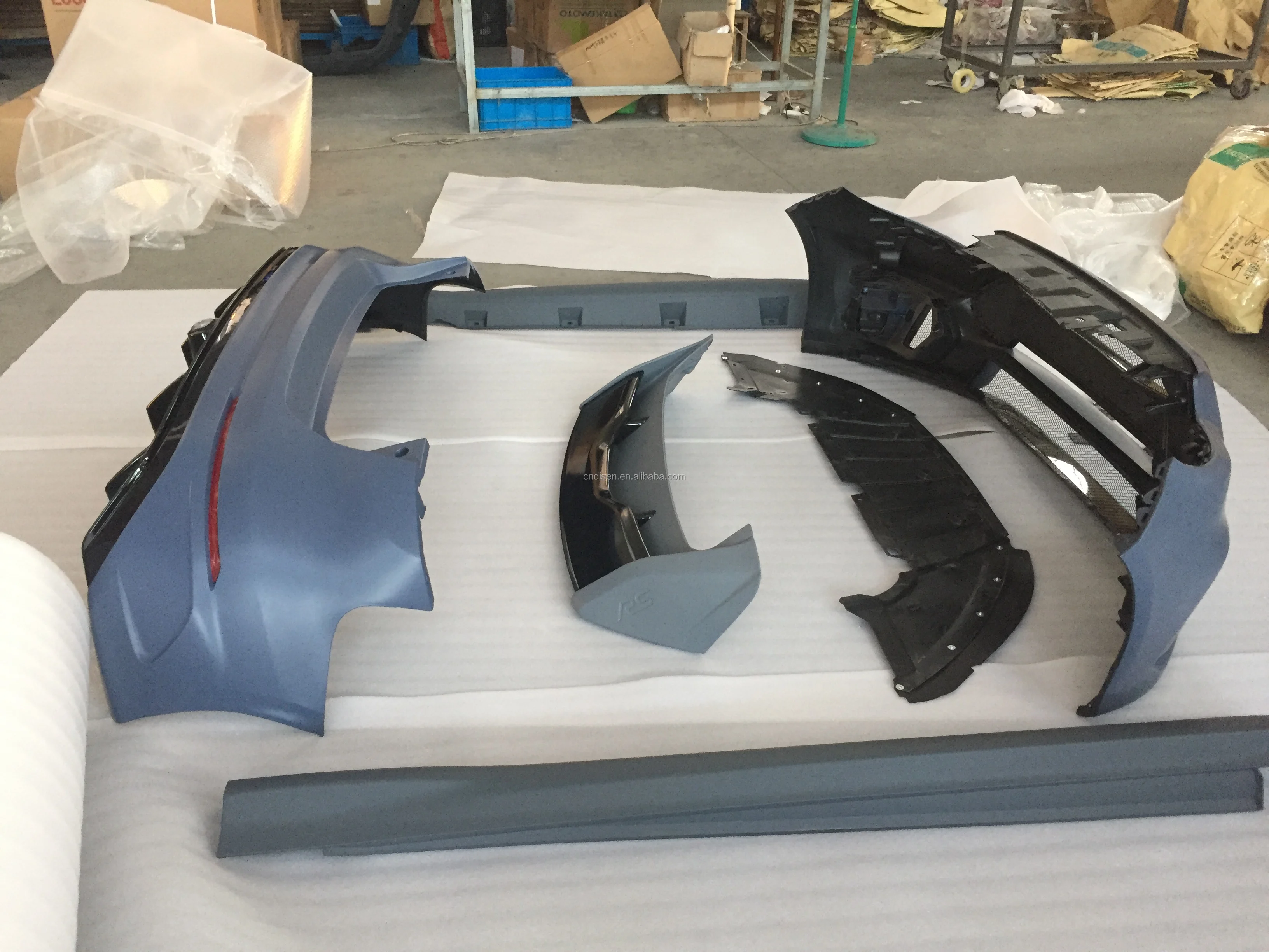 RS Rear Bumper Kits for Ford Focus 2015-2016 - Durable & Stylish