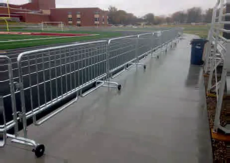 Road Construction Barrier Heavy Metal Barricade With Wheels - Buy Crowd ...