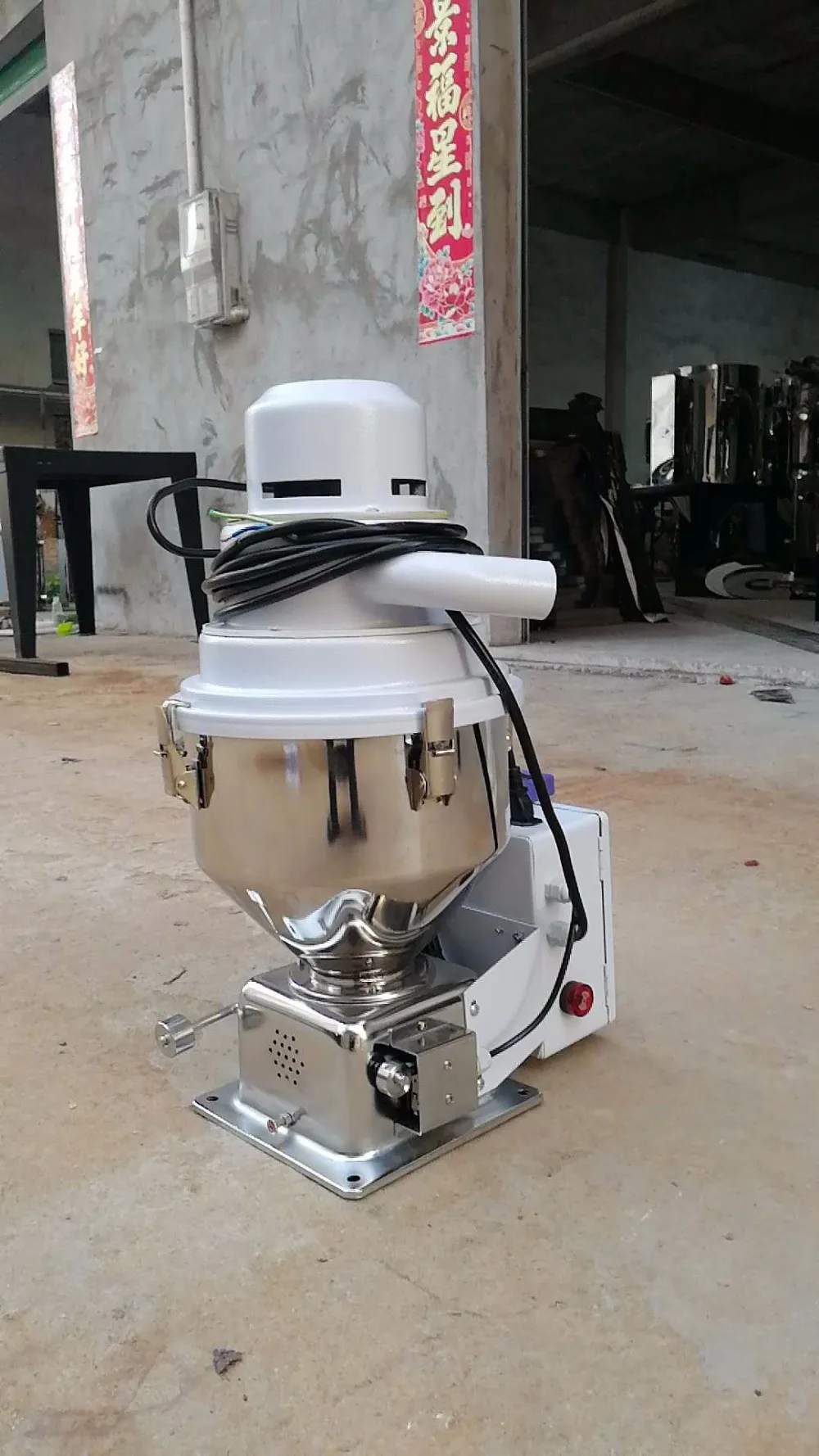 Vacuum Plastic Pellets Loader - Efficient Material Handling