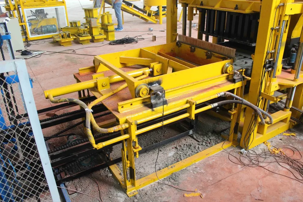 Qtj4-25 Supplier Of Hydraform Brick Making Machine - Buy Supplier Of ...