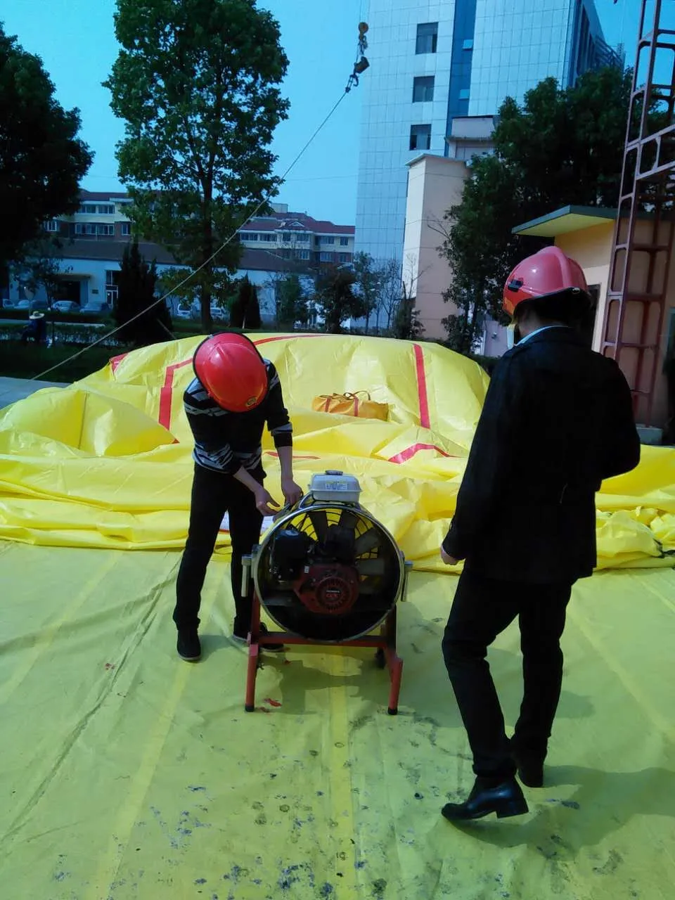 Life Saving Equipment Inflatable Jump Air Cushion Rescue Air Jump ...