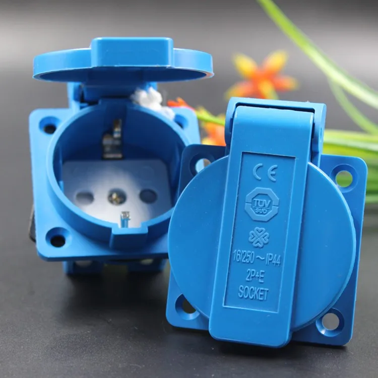 Confluence 16A 250V Waterproof Socket IP44 for Commercial