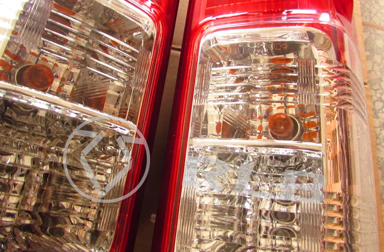 High Quality Tail Lamp With Wire For 2014 Hiace 81550-0o010 R 81560 ...