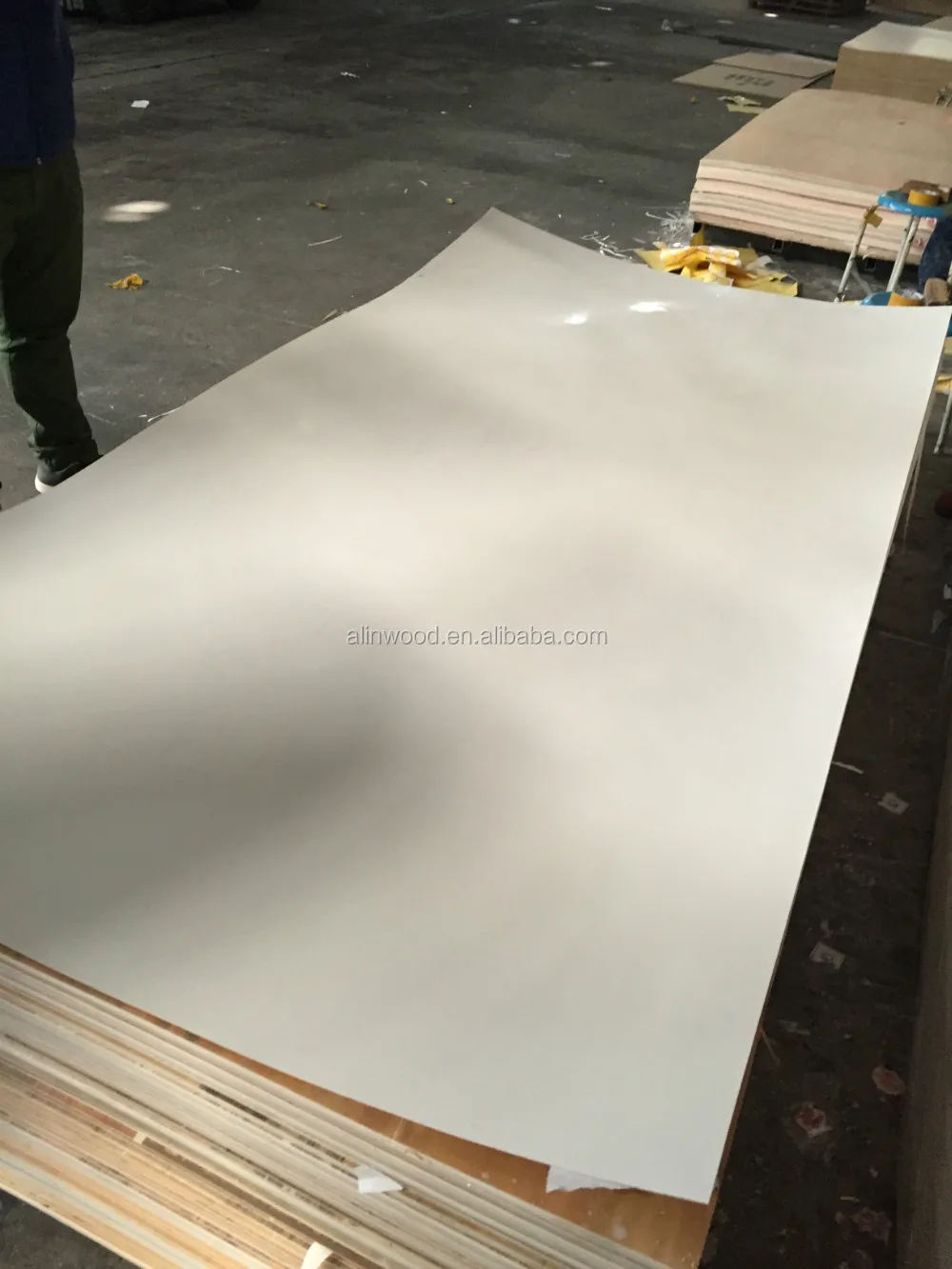 Factory! White Paper Laminated Plywood/blue Polyester Plywood & Mdf ...