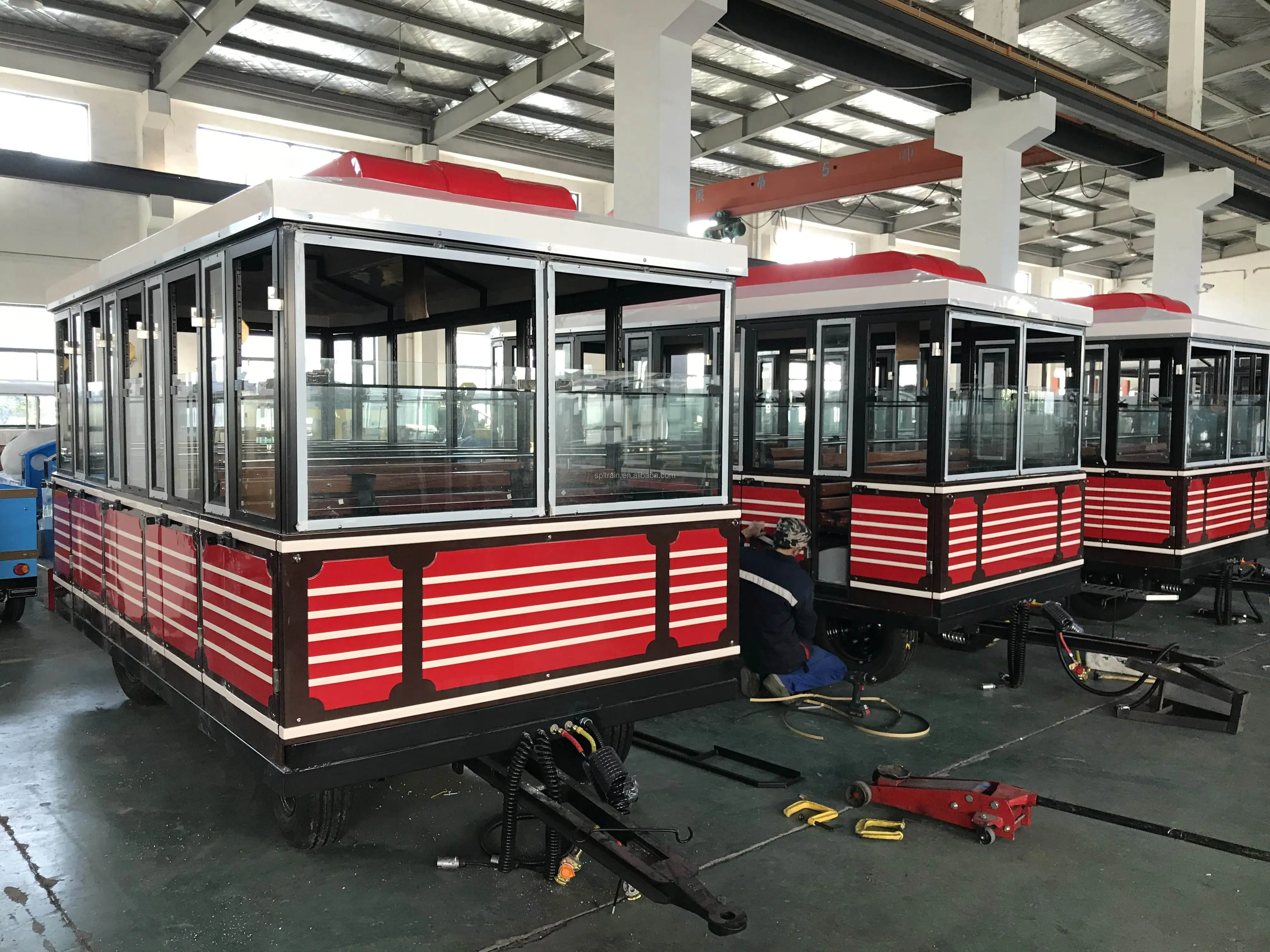 Road Sightseeing Passenger Tourist Tram - Buy Mall Tram,Tourist Tram ...