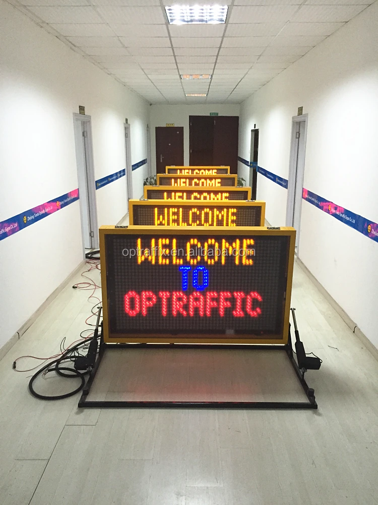 Vehicle Mounted Led Display Vms Board With Electrical Actuator Lifting ...