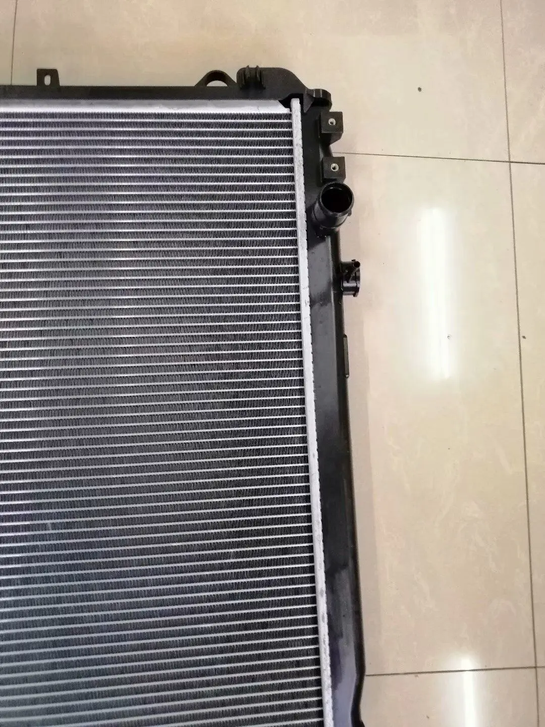 WLGRT Cooling System Radiator 16400-05180 for Toyota Hilux/4 Runner ...