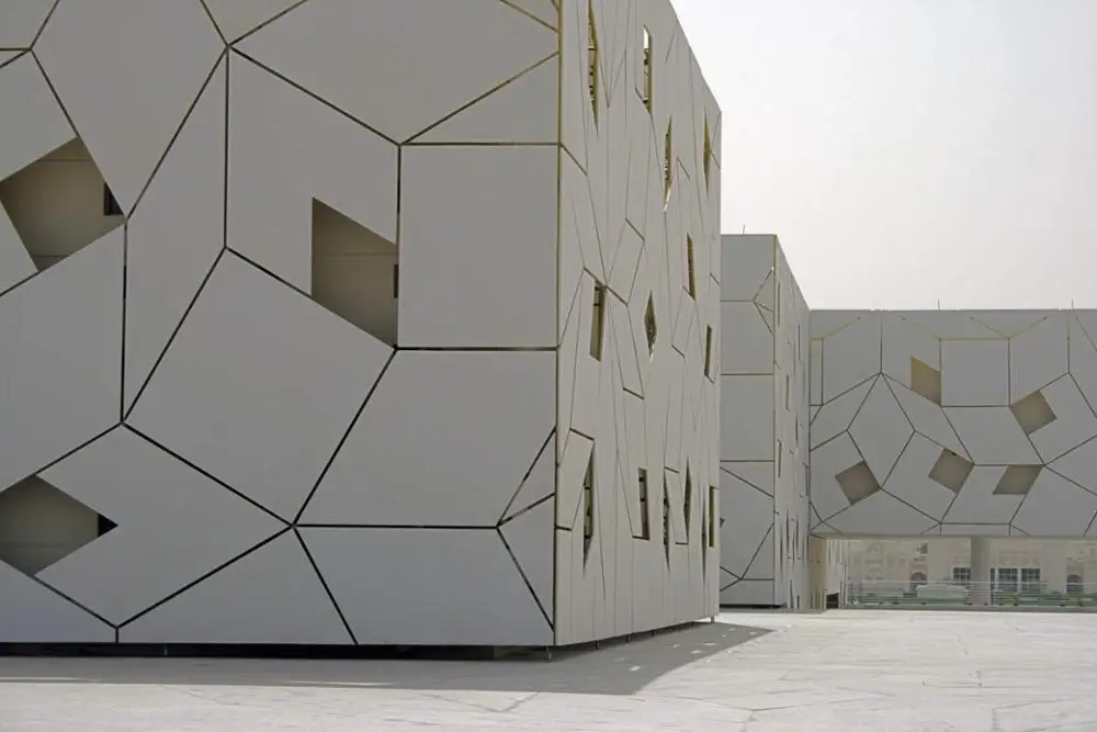 Custom Triangle Shape Solid Aluminum Facade Cladding Panel For Building ...