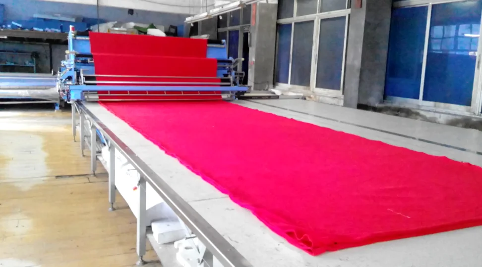 Automatic Spreading CNC Machine for Efficient Fabric Cutting
