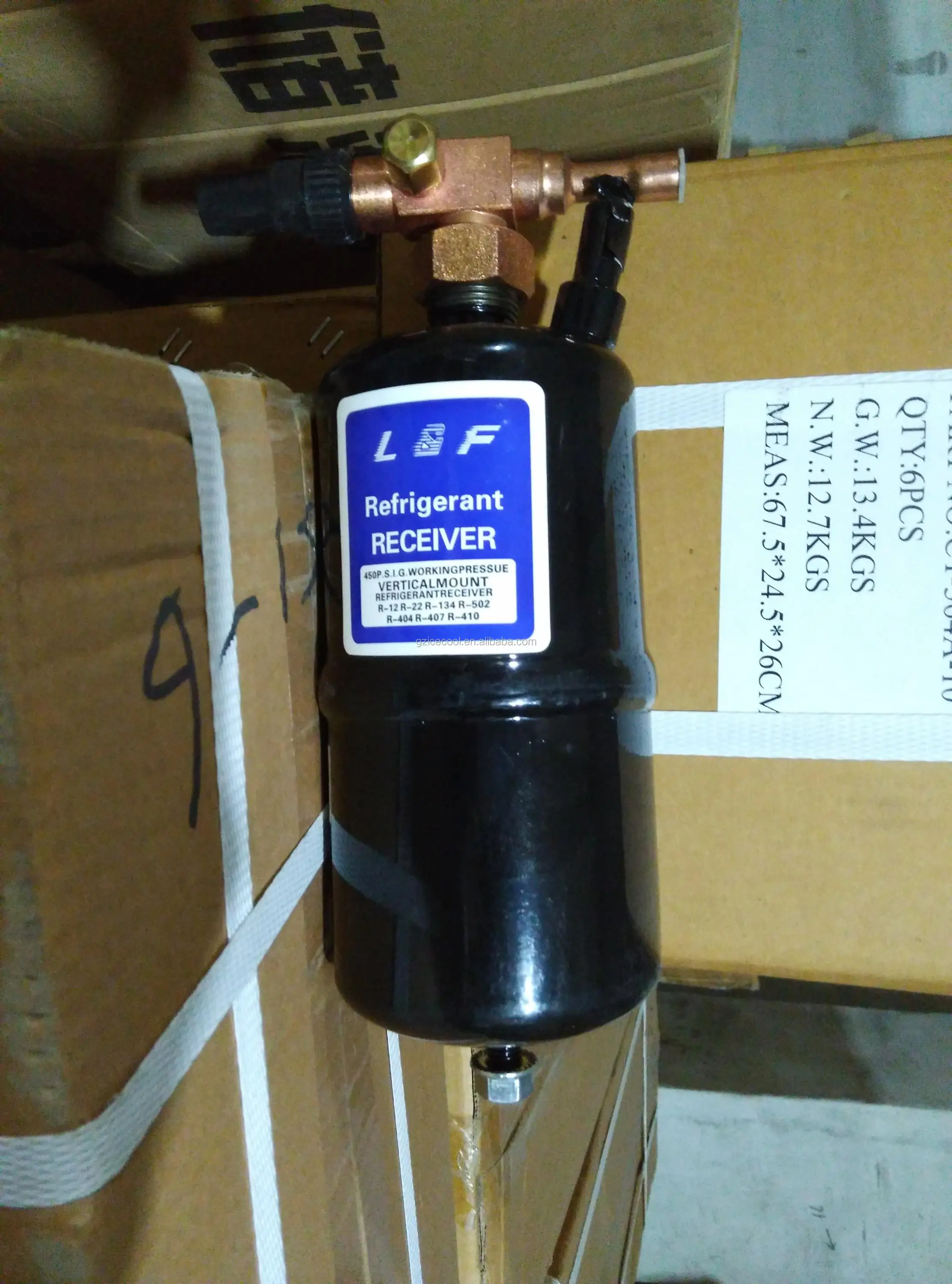 Black Color Vertical Mount L&F Refrigerant 1L Receiver