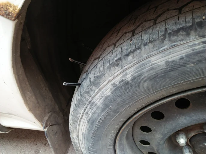 Law Enforcement Tire Deflation Device Stop Stick - Buy Tire Deflation ...
