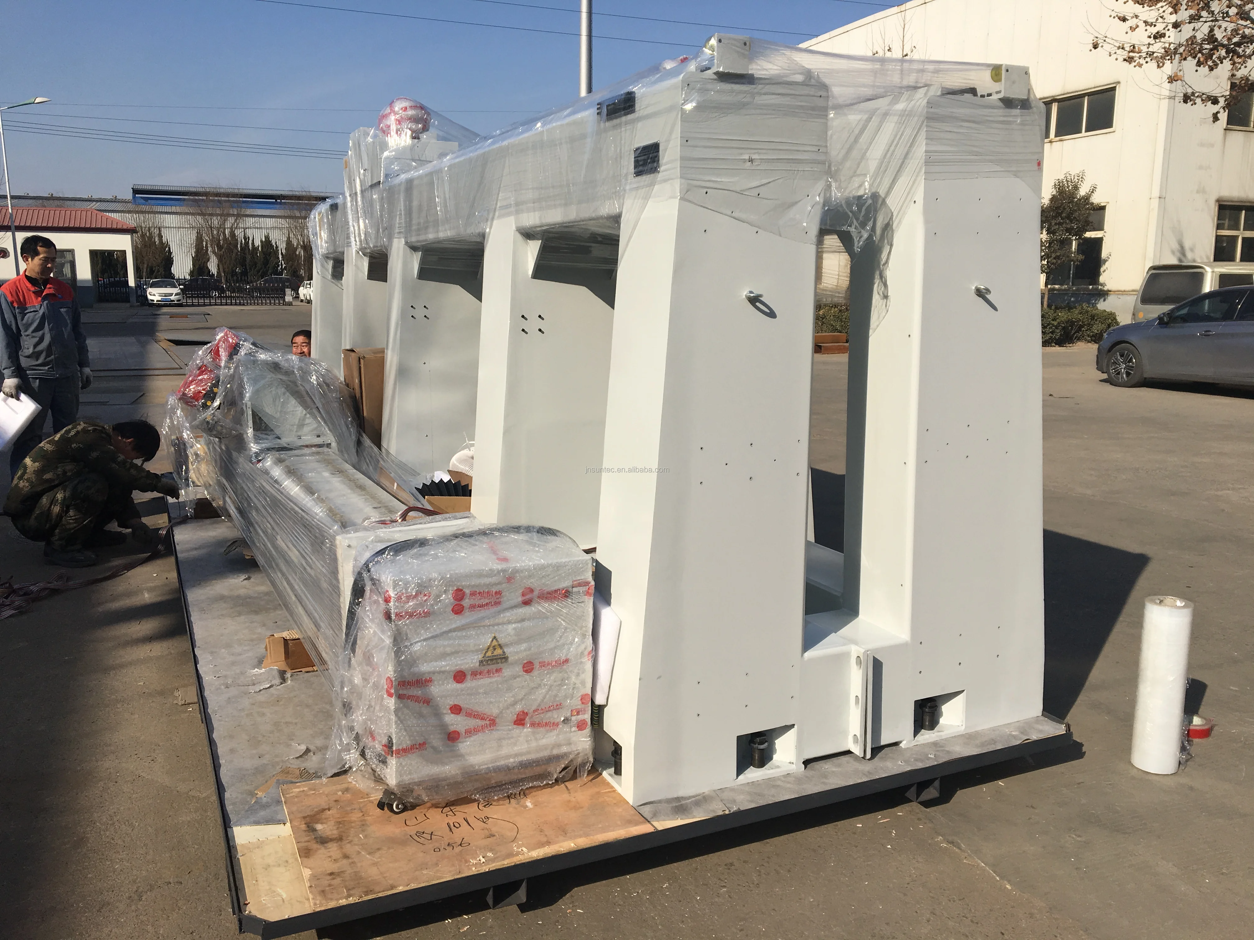 Italy Saccardo 18kw 5 Axis CNC Router - Precision & Power