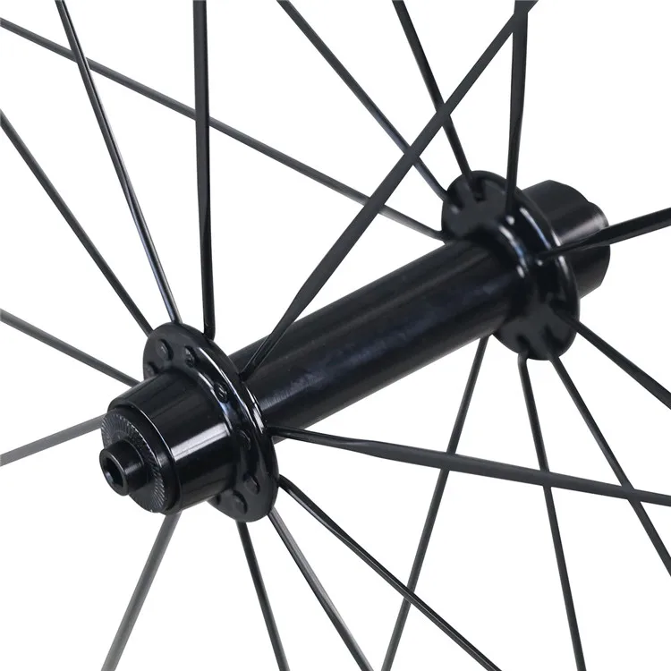 700c Carbon Road Wheelset 40mm Width With 3k Weave Brake Edge