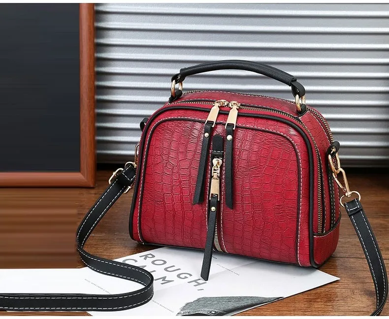 Luxury Handbags Without Logos Bible | Paul Smith