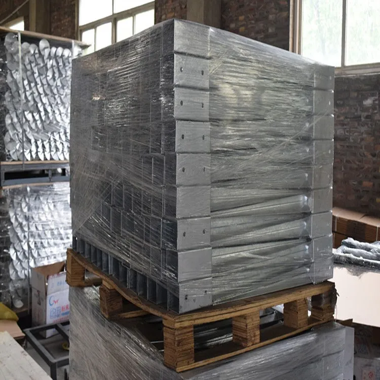 Galvanized Outdoor Steel Fence Post Spikes - Durable & Versatile
