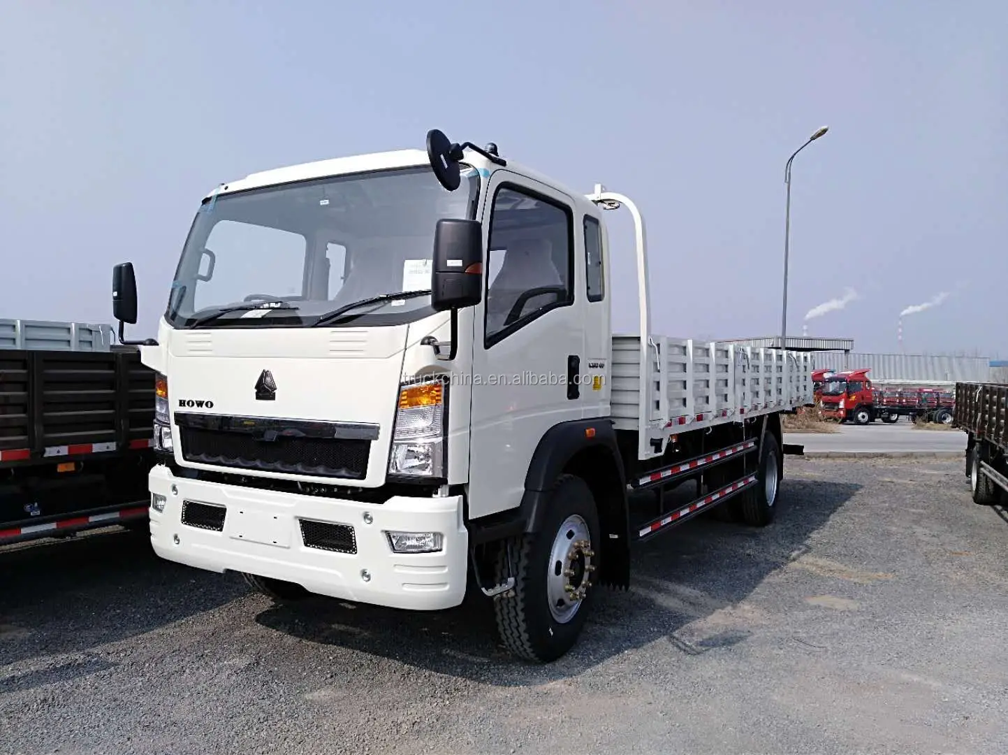 Sinotruk Howo Small Cargo Truck 4x2 2 Ton Lorry Truck for Sale - Ideal ...