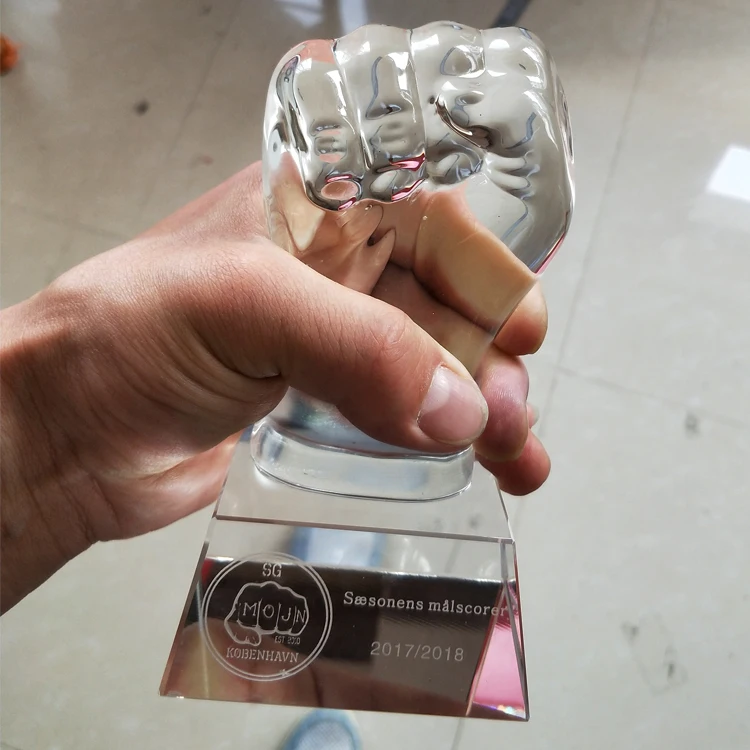 Custom Carving Crystal Fist Shaped Trophy for Souvenir Gift