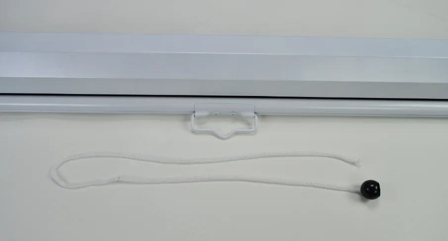 Future Slow Retract Mechanism Manual Pull-down Projector Screen