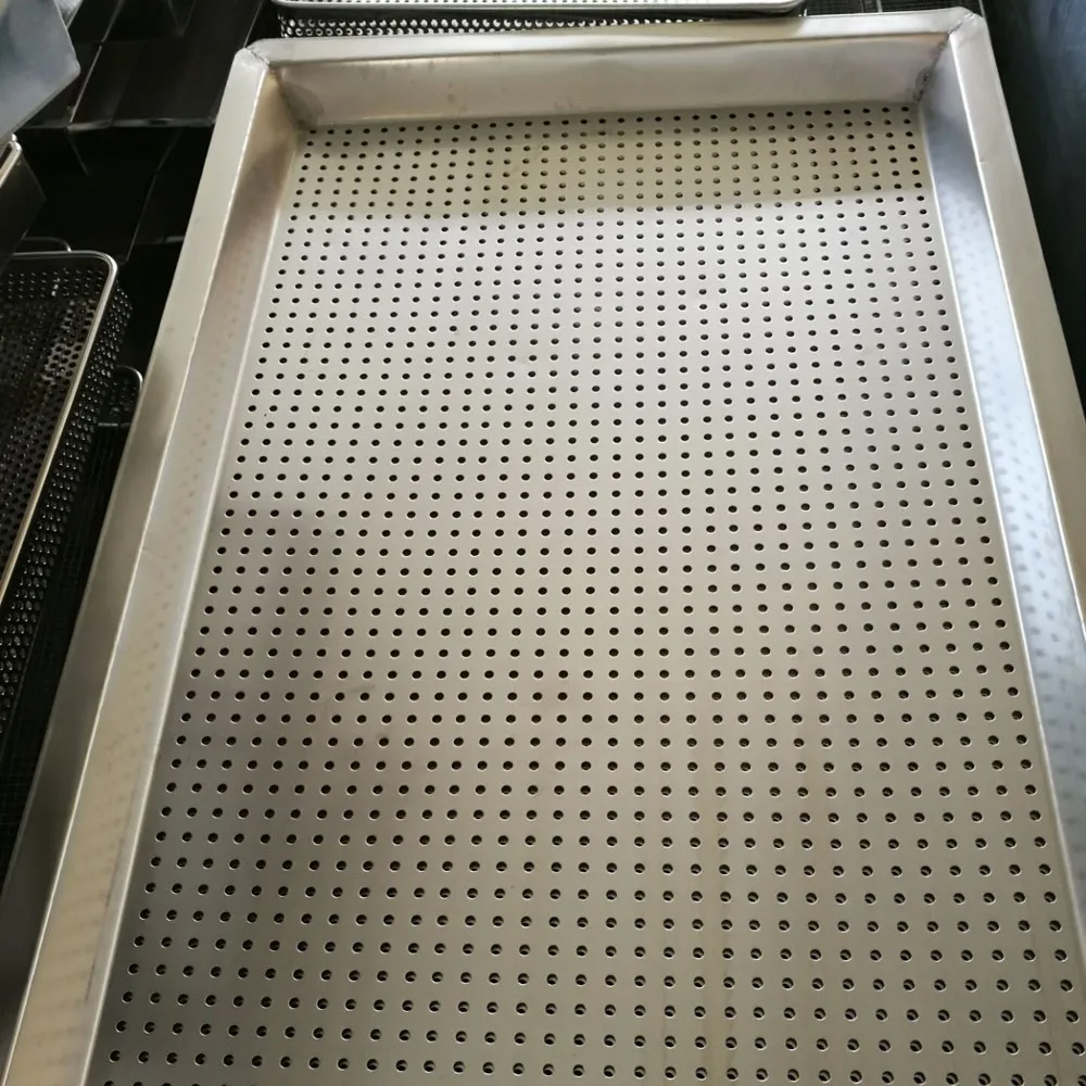 304 Food Grade Perforated Baking Tray - Buy Perforated Baking Tray ...