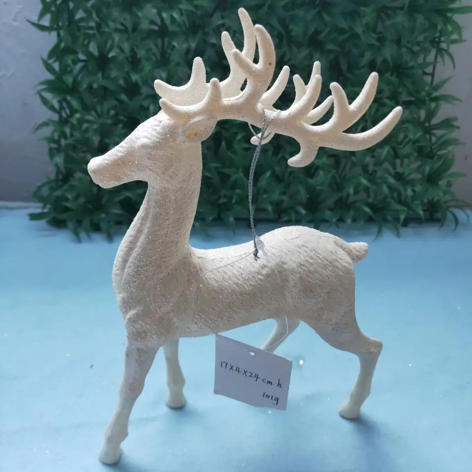 Personalized Plastic Christmas Outdoor Decorative Deer Handmade Plastic ...