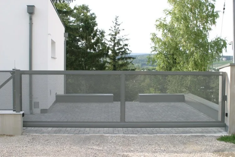 Customized Design Aluminum Gate With Polycarbonate Sheet - Buy Garden ...