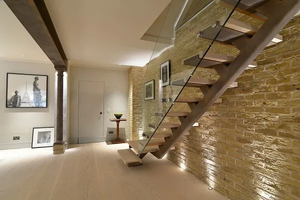 Indoor Mono Stringer Winder Wood Stair Design by PYTHON