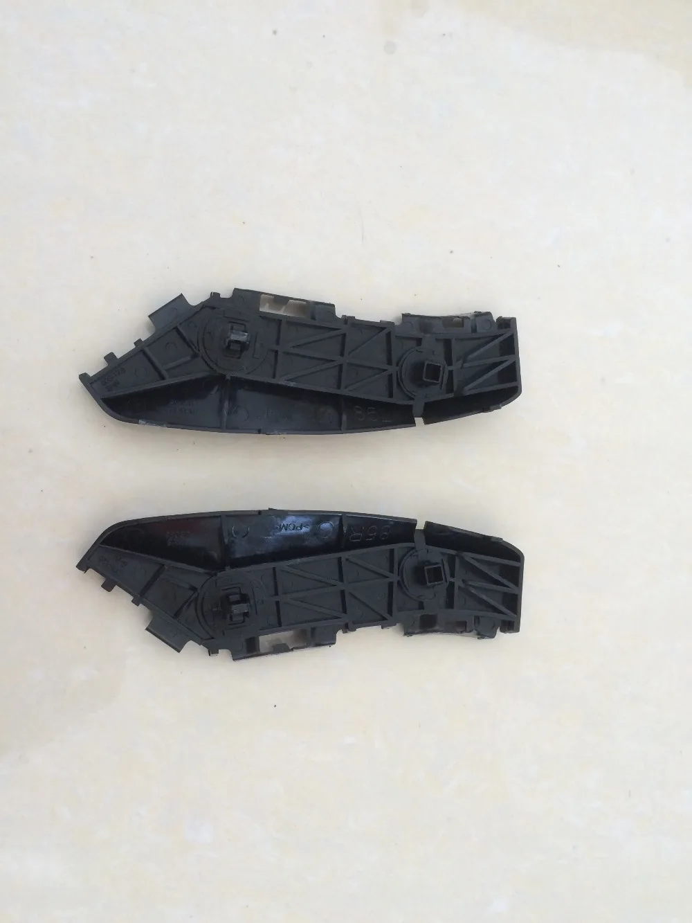 Rear Bumper Bracket For Vios /l52156-0d030 R52155-0d030 - Buy L52156 ...